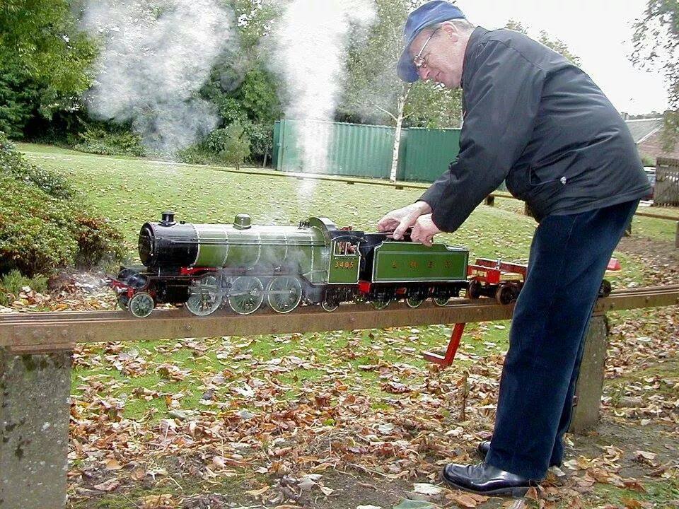 Past-times – a slideshow from the last 15 years – Strathaven Miniature ...