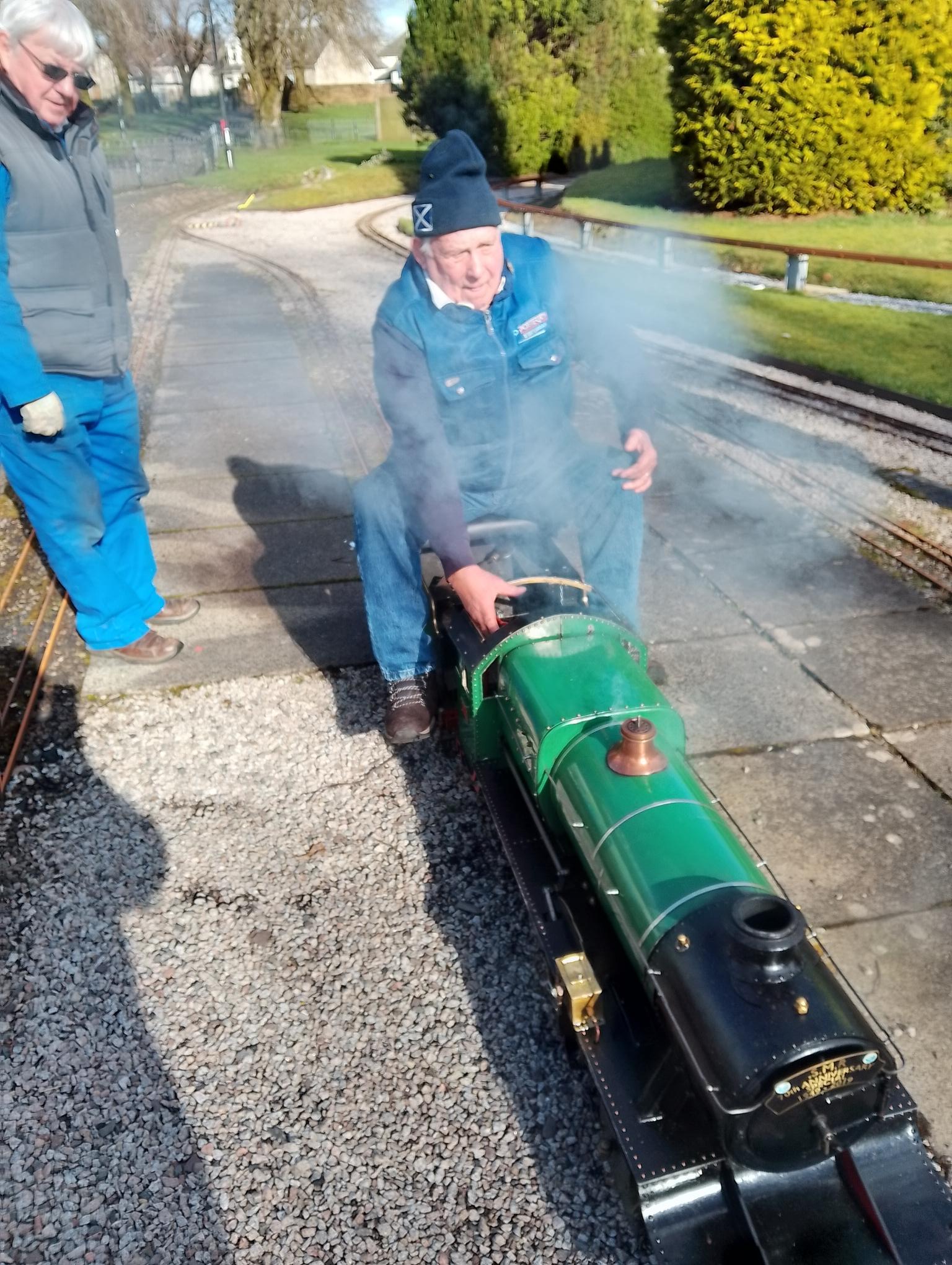 Wowee ! Only 22 Days Until Running Commences – Strathaven Miniature Railway