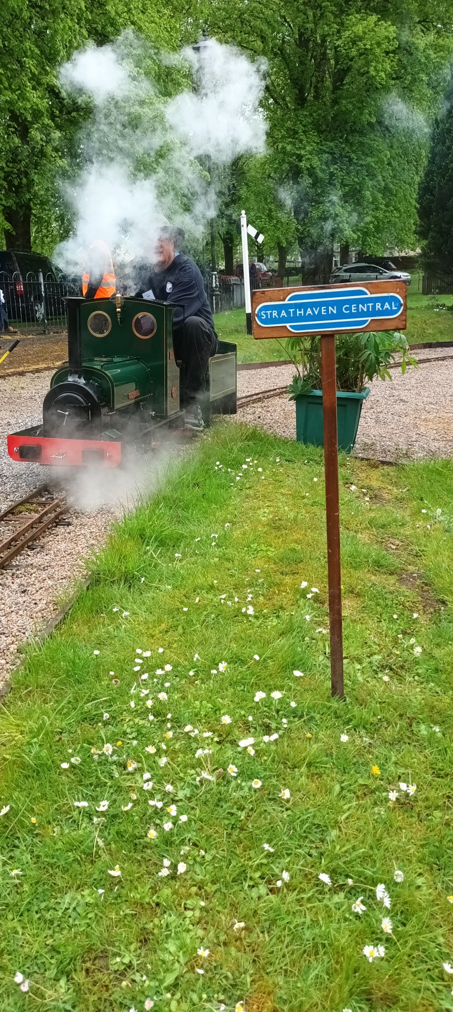 What a Grand Day Out ! – Strathaven Miniature Railway